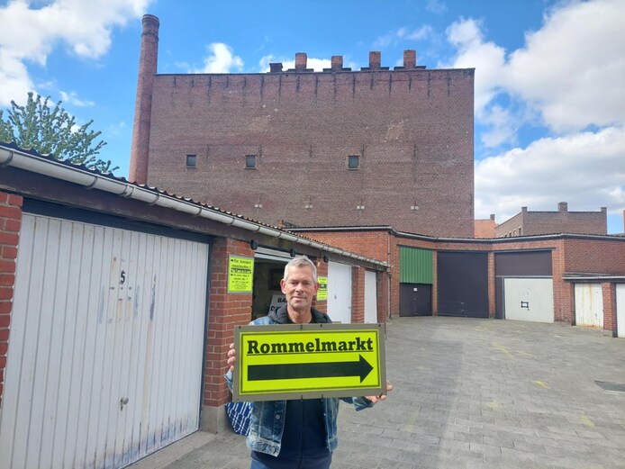 Vzw De Gouden Hand blaast via rommelmarkten nieuw leven in site ...