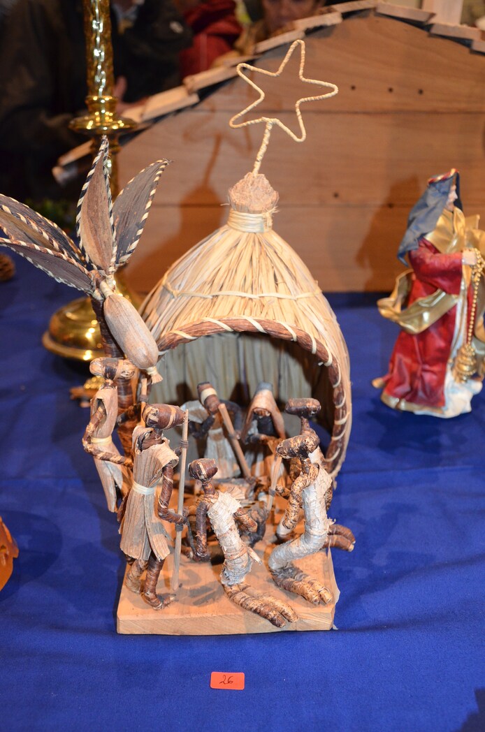 Kerstmarkt en kerststallenexpo in 'kerstdorp' Pollare gaat goed van ...