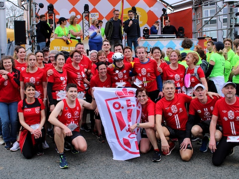 Atletiekclub Olympic Essenbeek Halle laat iedereen zingen voor het ...