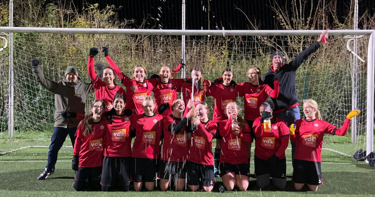 Football Girls Leuven scoren met de Red Flames | Leuven | HLN.be