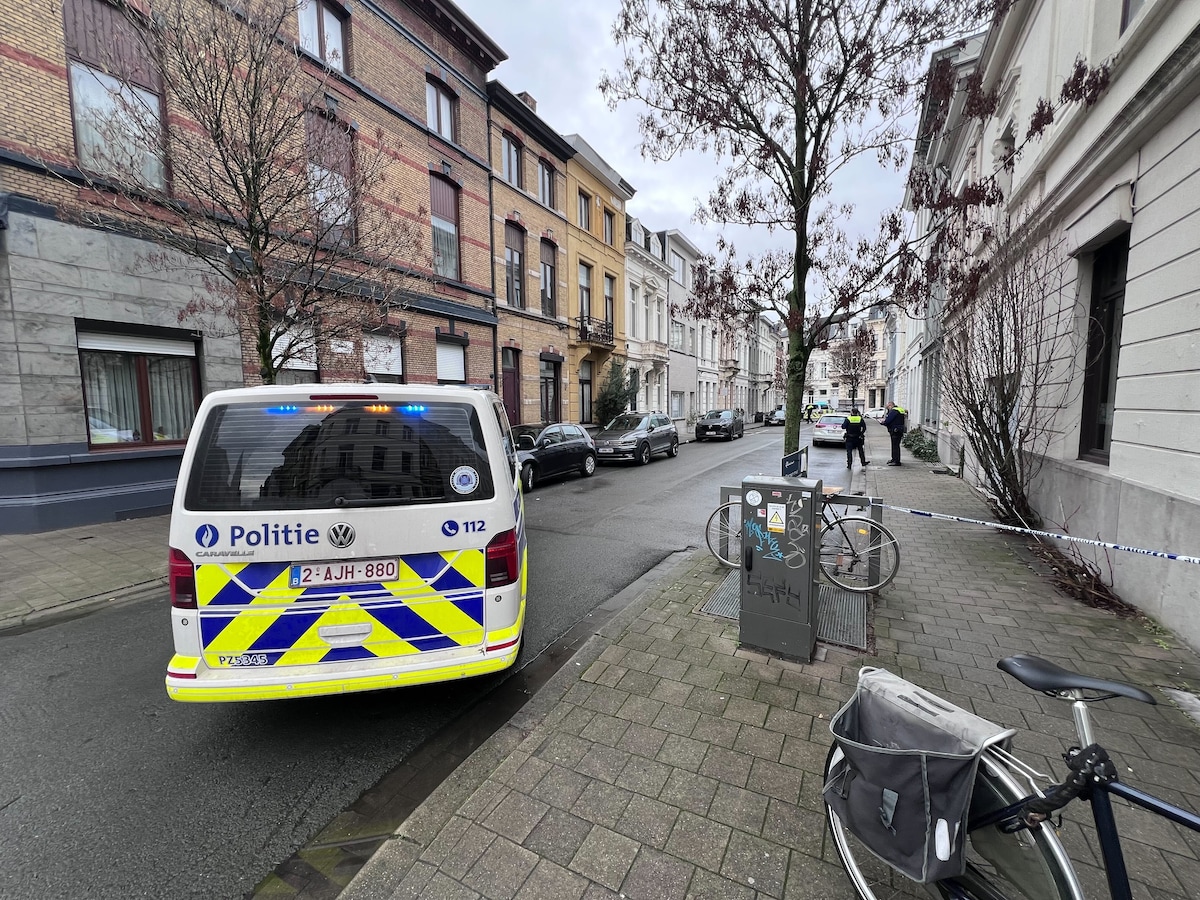 Explosief gevonden in Zurenborg: politie en ontmijningsdienst grijpen ...