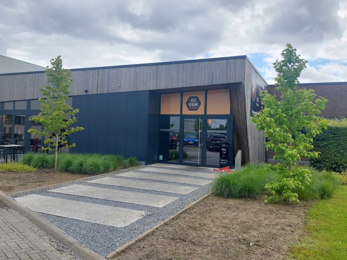 DE DAGSCHOTEL. Restaurant REO Veiling, drie lekkere gangen in 45 ...