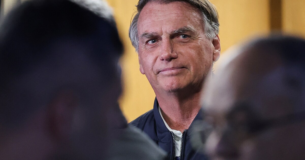 Ex-president van Brazilië Bolsonaro ontsnapt voorlopig aan ...