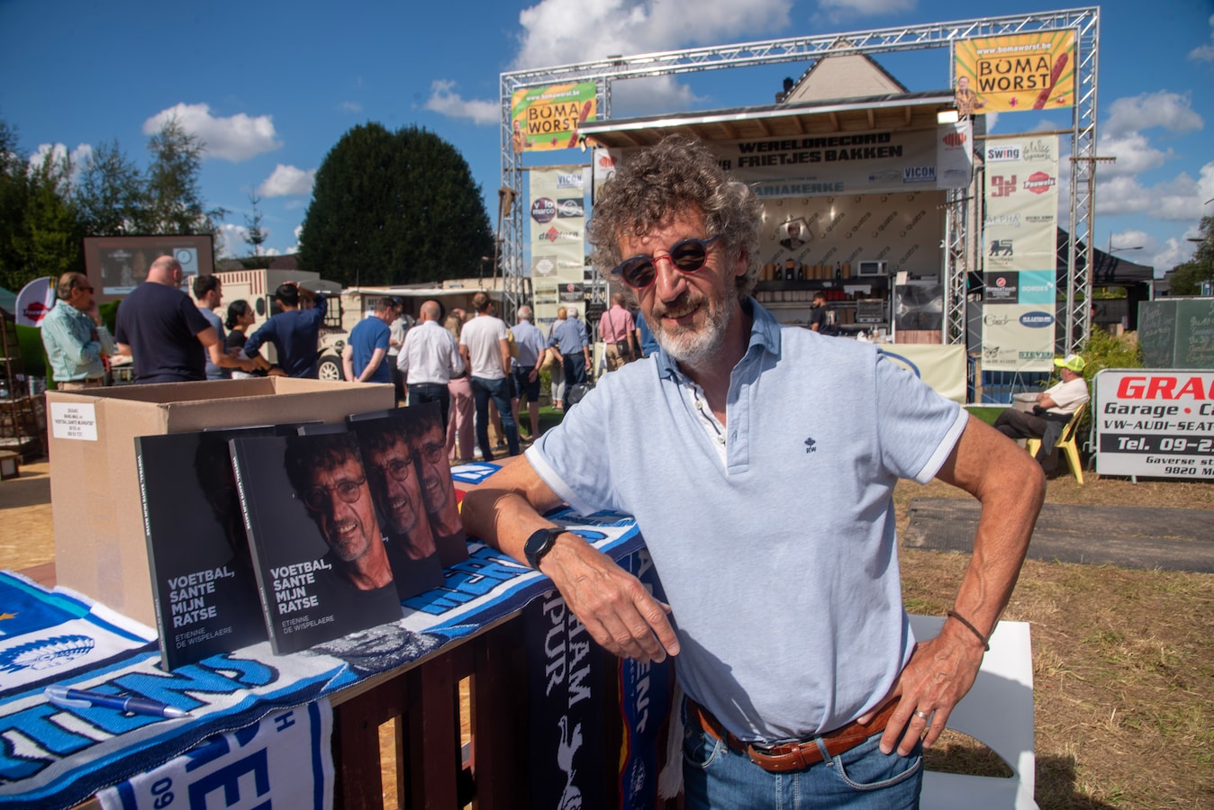 Joeri is begonnen aan wereldrecordpoging frieten bakken: “Record ondergeschikt aan het goeie ...