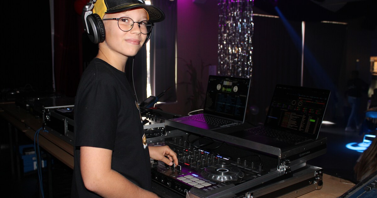 Thijs Albrecht (12) draait eerste DJ-set: “Viktor Verhulst is mijn ...