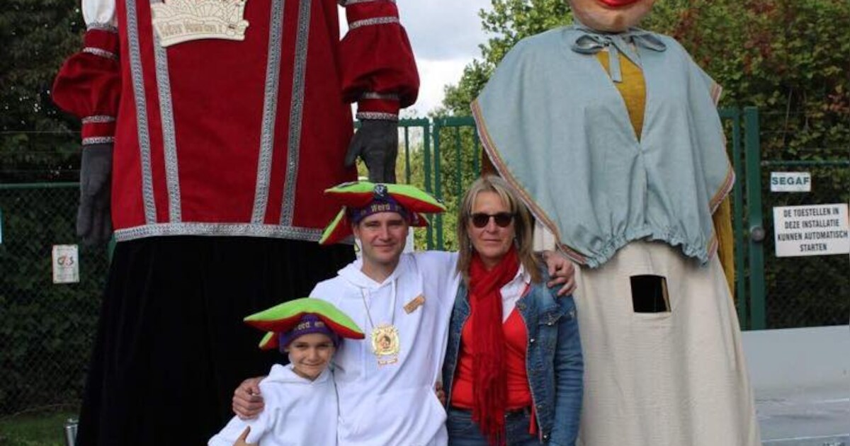 Na geslaagde generale repetitie wil Maarten (35) zijn carnavalsreuzen ...