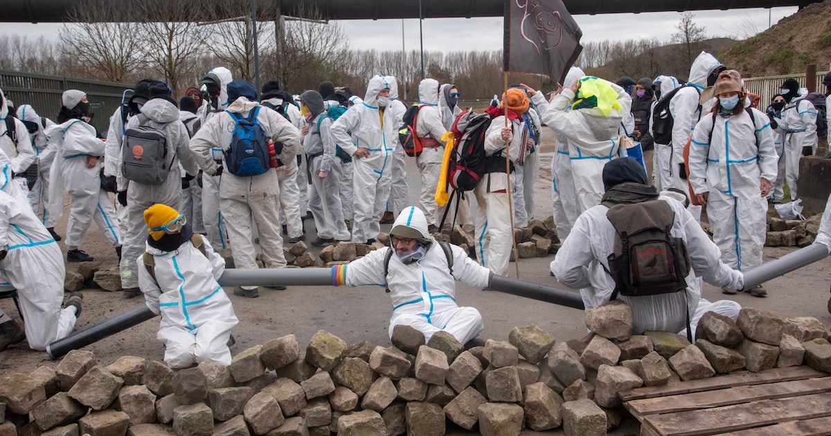 Code Rood-activist ‘met coördinerende rol’ zat weekend in de cel: “Hij ...