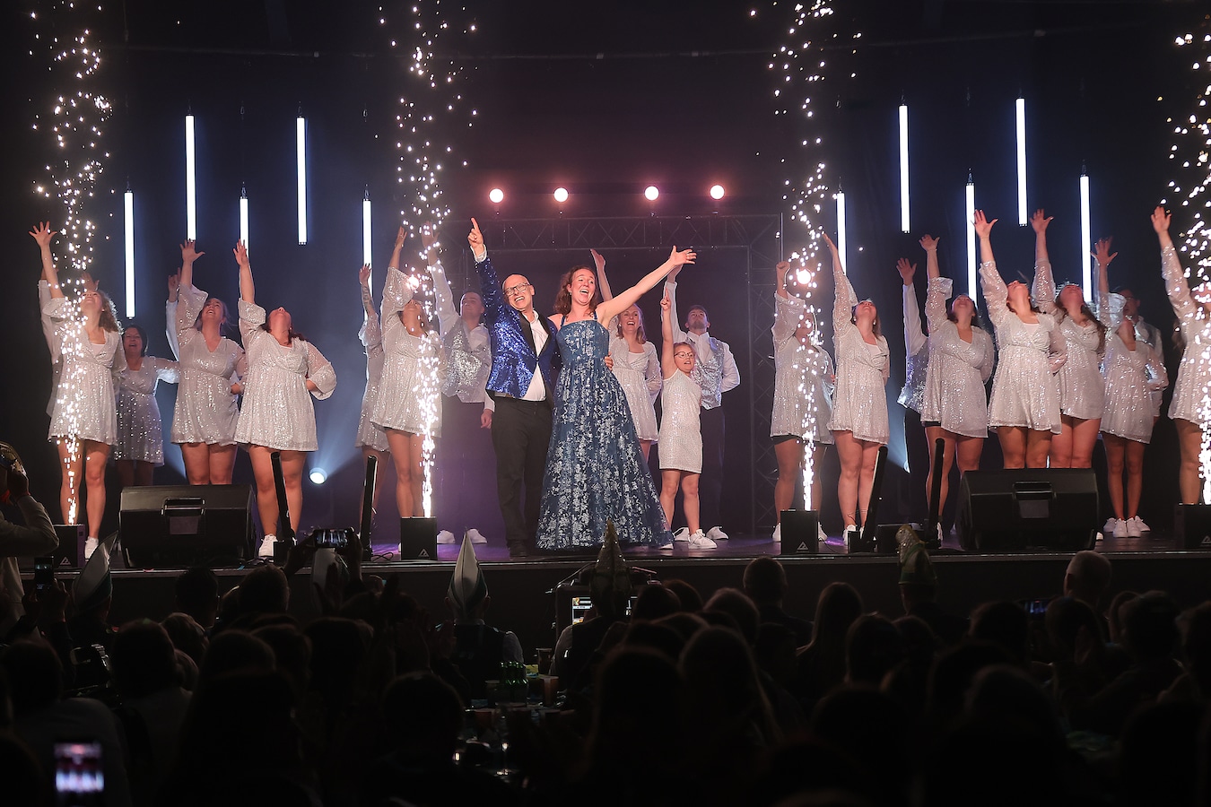 Koningin Davina en haar Bommelsfamilie beleven emotioneel feestweekend ...