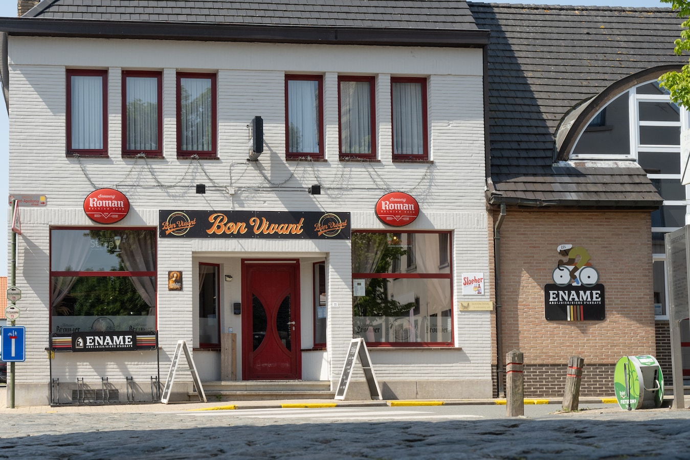 Febe (25) baat ‘het beste café van Brakel’ uit: “Van in het begin wist ...