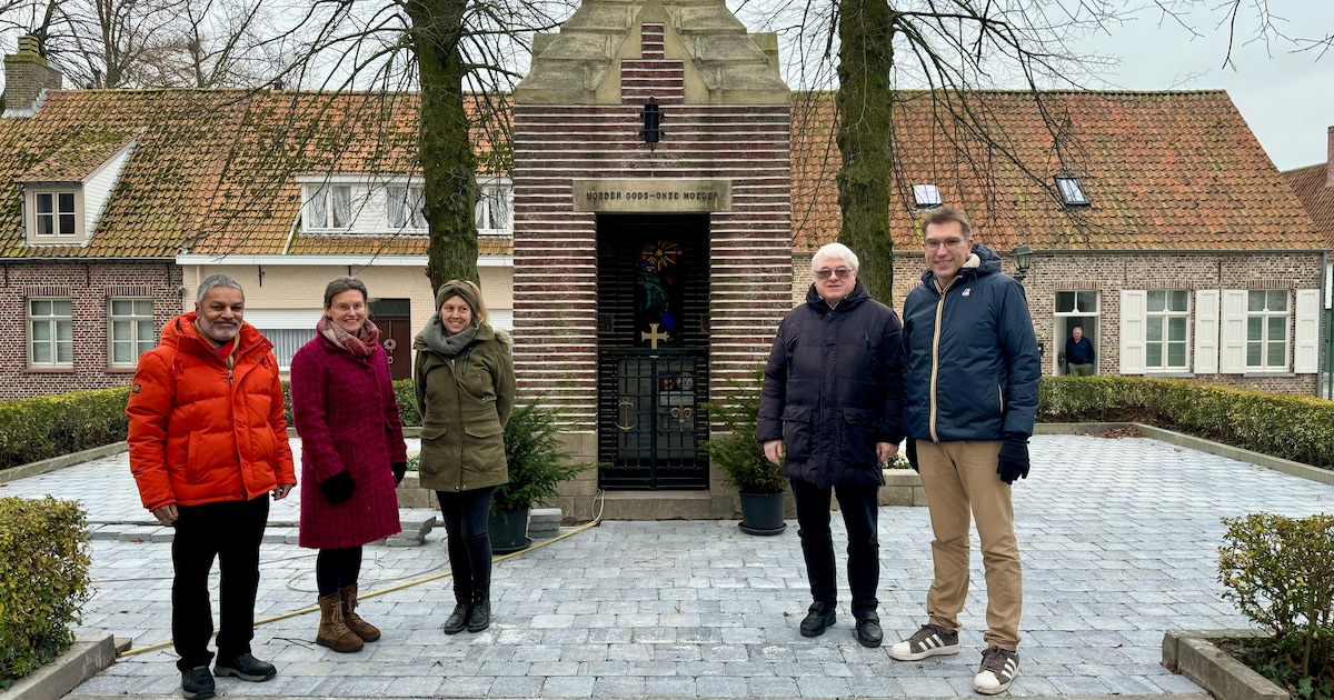 Omgeving rond waardevolle art-decokapel in Assebroek aangepakt | Brugge ...