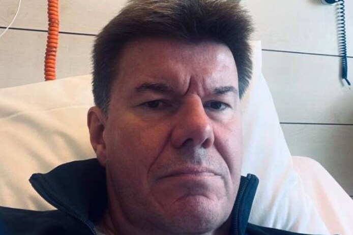 Brussels politicus Sven Gatz opgenomen in ziekenhuis: “Toch een beetje erop of eronder ...