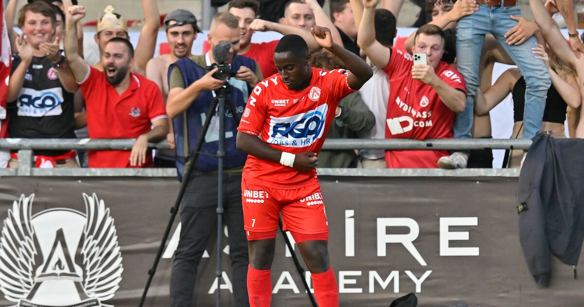 Invaller Dylan Mbayo bezorgt Adnan Custovic en KV Kortrijk drie gouden ...
