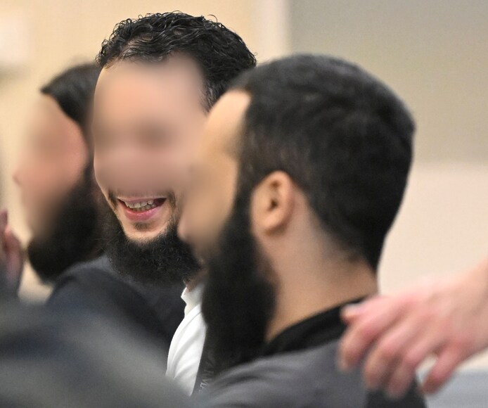 Proces aanslagen Brussel: Ayari en Krayem mogen naar Frankrijk worden ...