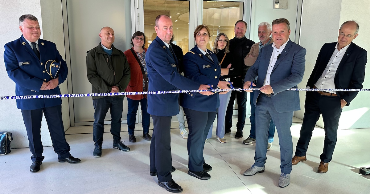 Politie opent nieuw wijkkantoor in Turnova: “Privacy van burgers staat ...