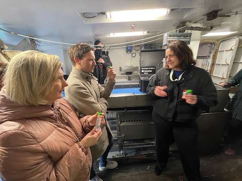 Vissers en wetenschappers slaan handen in elkaar: “Samen meten wat er ...