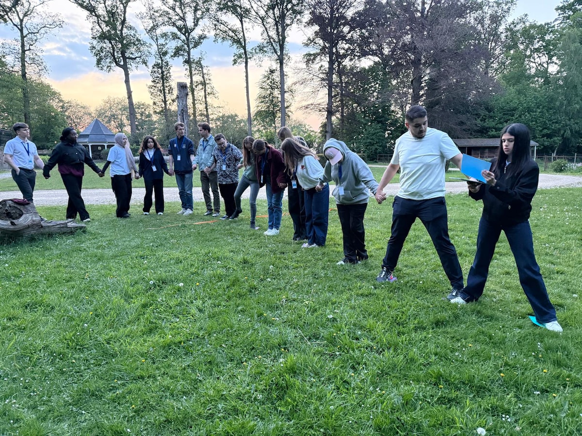 Rotary en JCI slaan handen in elkaar voor leiderschapsweekend met 30 ...