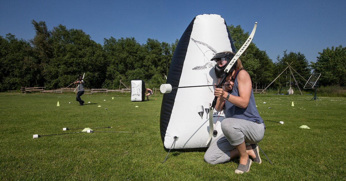 Studenten Howest brengen ‘Archery Tag’ naar Kasteelpark | Wingene | HLN.be