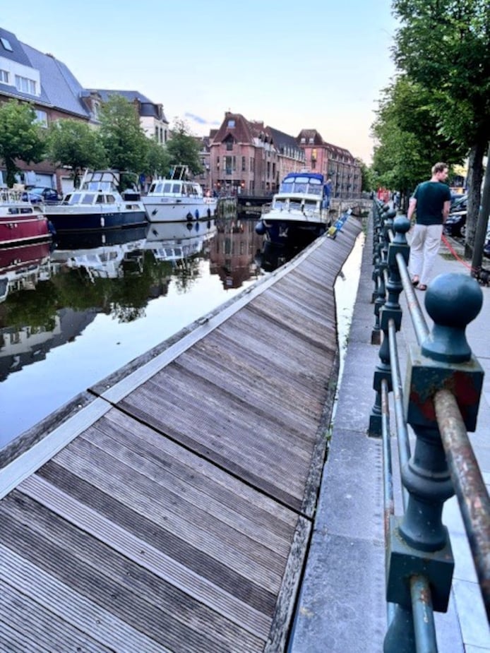 En plots geraak je je boot niet meer uit door scheve steiger: “Met ...