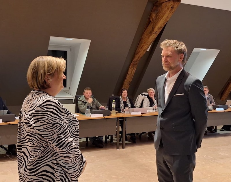 Jenne Meyvis (CD&V-Groen-Open Vld) legt eed af als burgemeester: “Klaar ...