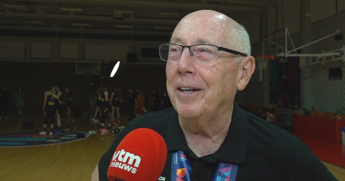 “Een klein feestje? Een groot, ja! Ik slaap wel op het vliegtuig ...