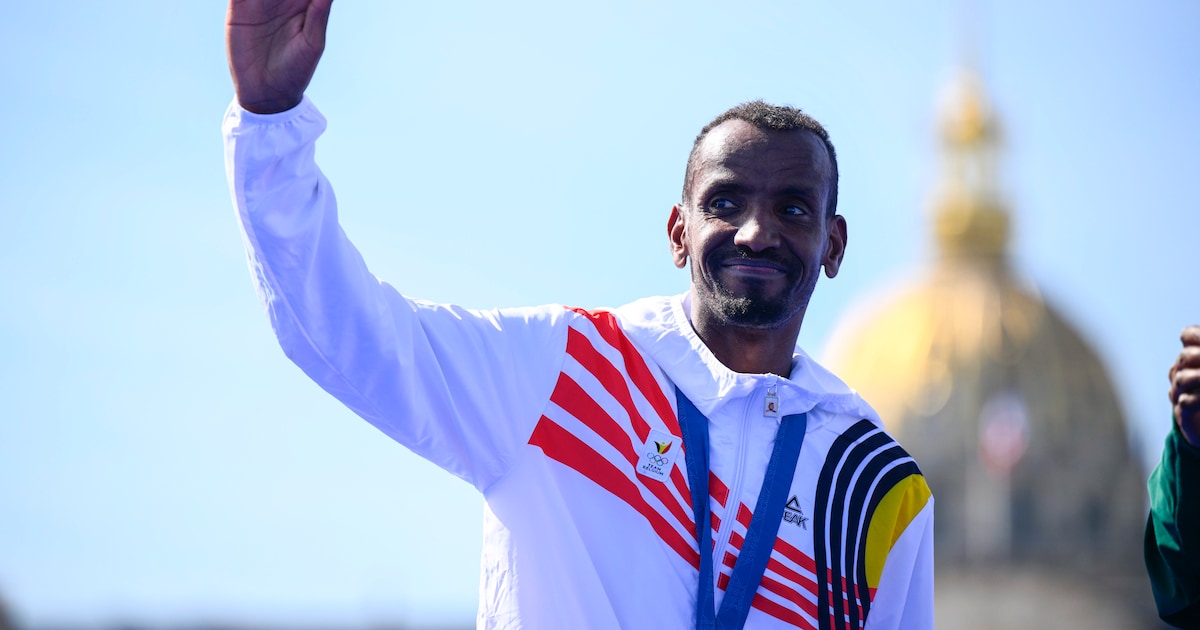 ZILVER! IJzersterke Bashir Abdi pakt opnieuw olympische medaille op marathon: “Vele Belgische ...