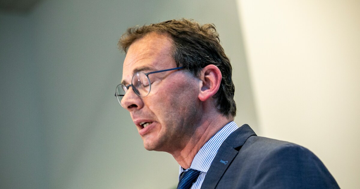 Wouter Beke staat onderzoekscommissie te woord over probleemcrèches ...