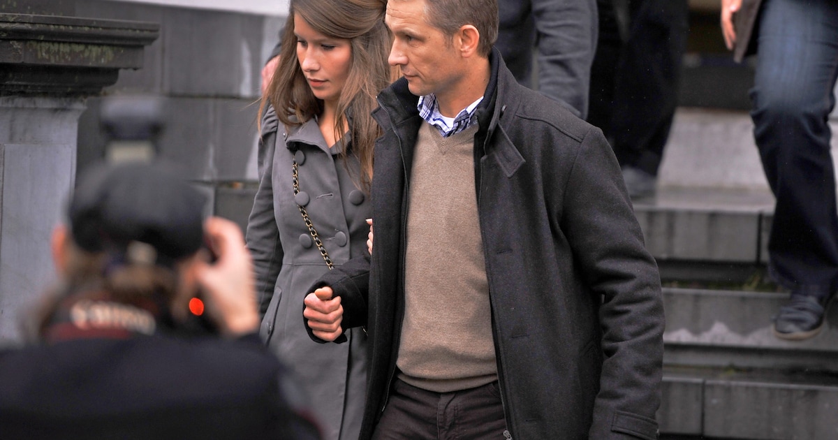 Eerste gruwelijke foto's parachutemoord getoond tijdens proces ...