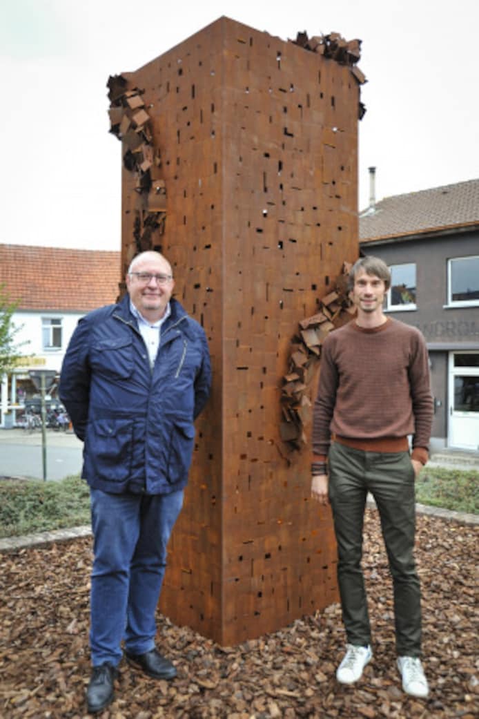 Nieuw kunstwerk ‘Siska van Rotselaar’ verenigt alle vrijwilligers ...