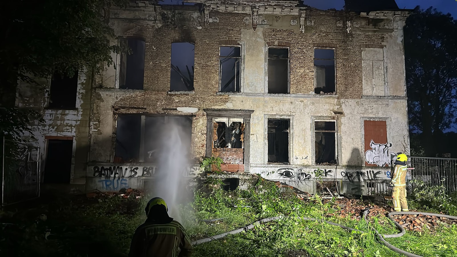 Derde brand op paar dagen tijd op Catala-site in Drogenbos: “Wellicht ...