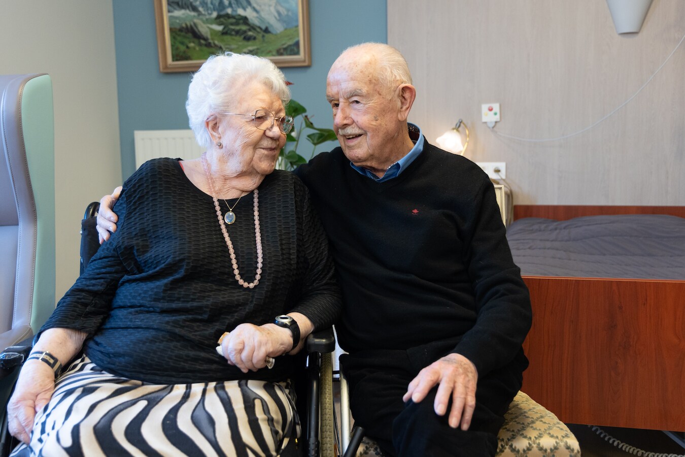 “Onze trouw was geen vrolijke dag, maar de rest van ons leven scheen de ...
