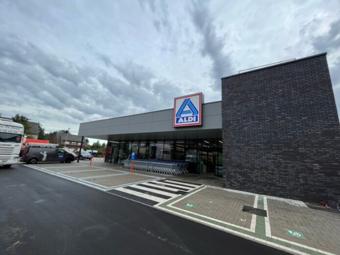 Aldi opent nieuwe winkel aan Bredabaan: groter en extra personeelsleden aangeworven | Wuustwezel ...