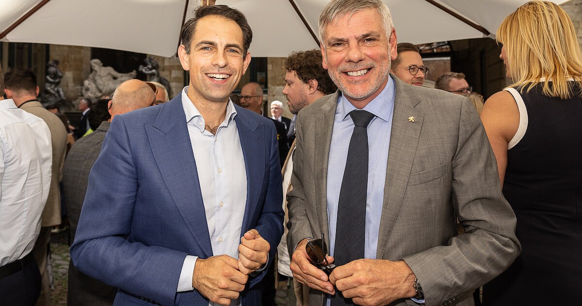 “Grote dag voor Vlaams Belang”: Van Grieken en Dewinter spreken zich ...