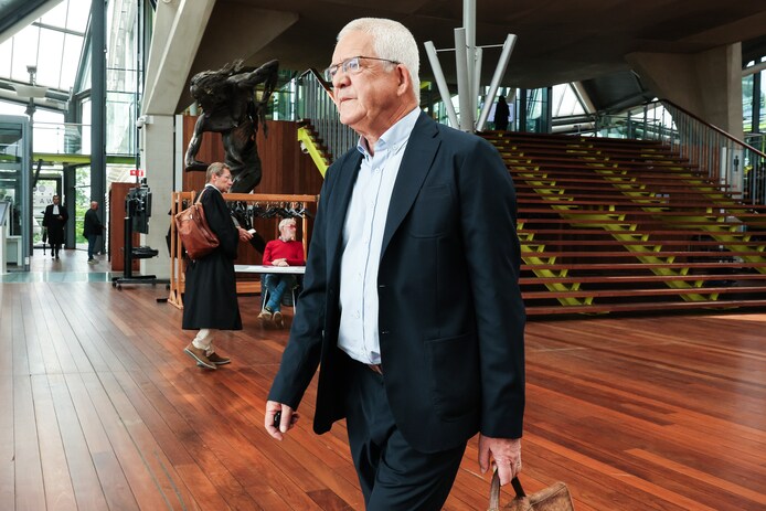 Wij maakten de optelsom: zoveel geld (en tijd) zal Tom Waes in zijn ...