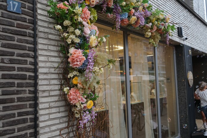 NET OPEN. Sofie (38) geeft oude juwelen nieuw leven: “Emotionele ...