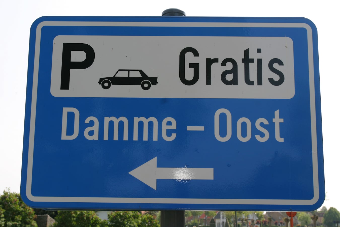 Dit verandert er voor wie wil parkeren in Damme centrum: hogere ...