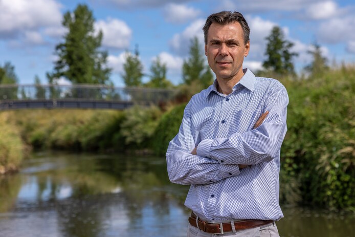 Professor Patrick Willems vertelt over waterbommen en helse droogtes ...