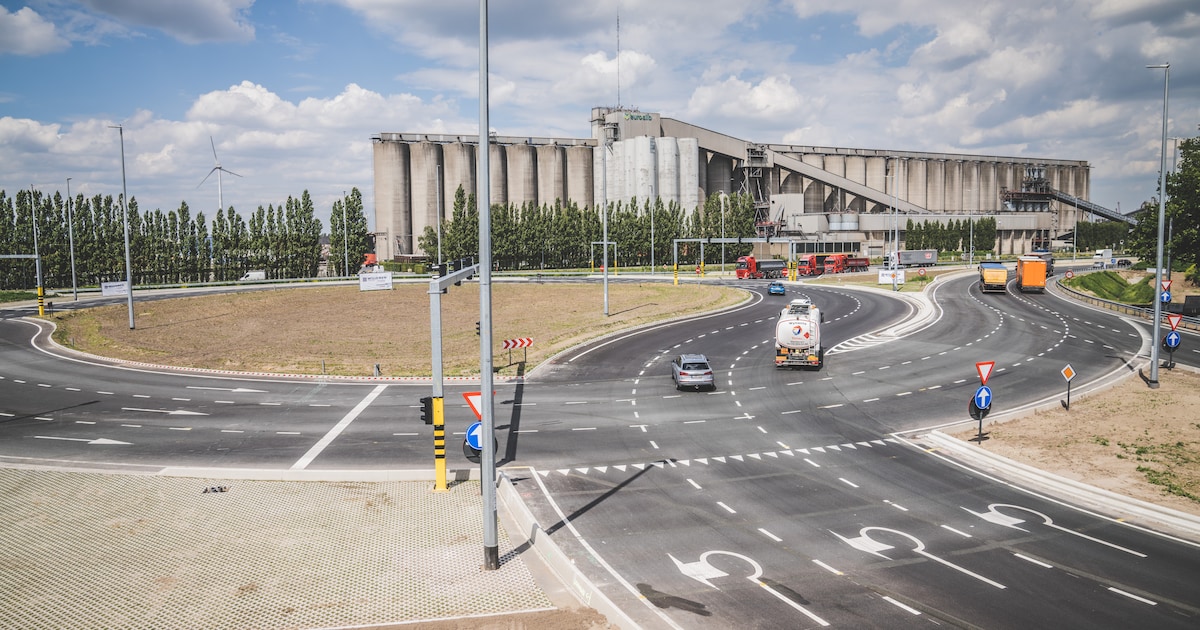Federale politie verwacht straks blokkade op turborotonde in Gent ...