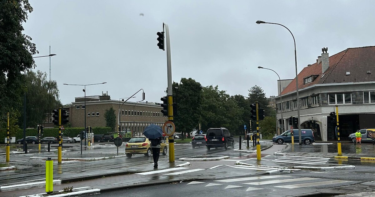 Verkeerslichten op twee drukke kruispunten in Gent defect: technische dienst bezig aan oplossing ...