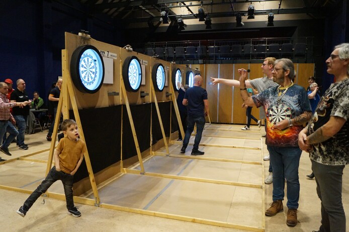 Eerste Open Dartstornooi is schot in de roos: “Ambitie om te blijven ...