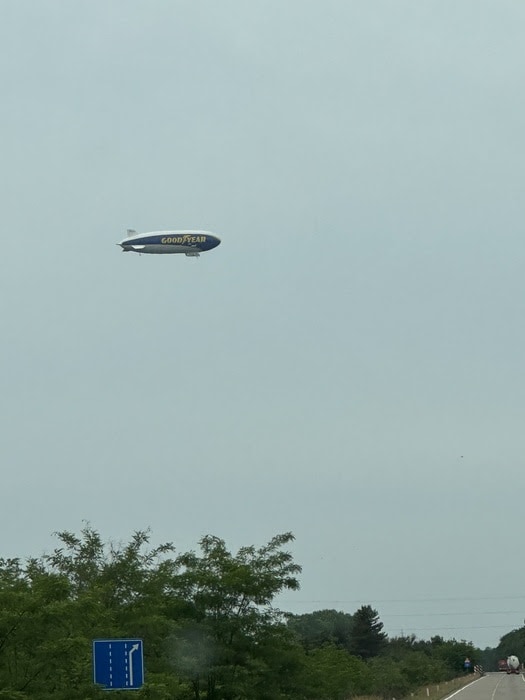 Iconische Goodyear Blimp gespot boven Limburg en Vlaams-Brabant ...