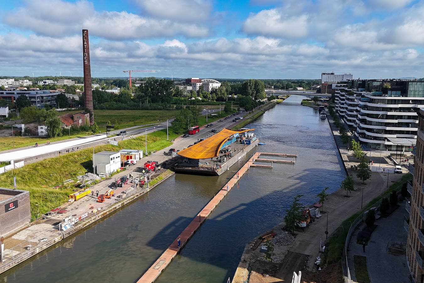 KIJK. Nieuwe brug van 157,5 ton vaart Kanaalkom binnen: “Hier kan je ...