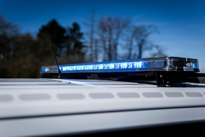 Politie houdt klopjacht op voortvluchtige verdachte | Lokeren | hln.be