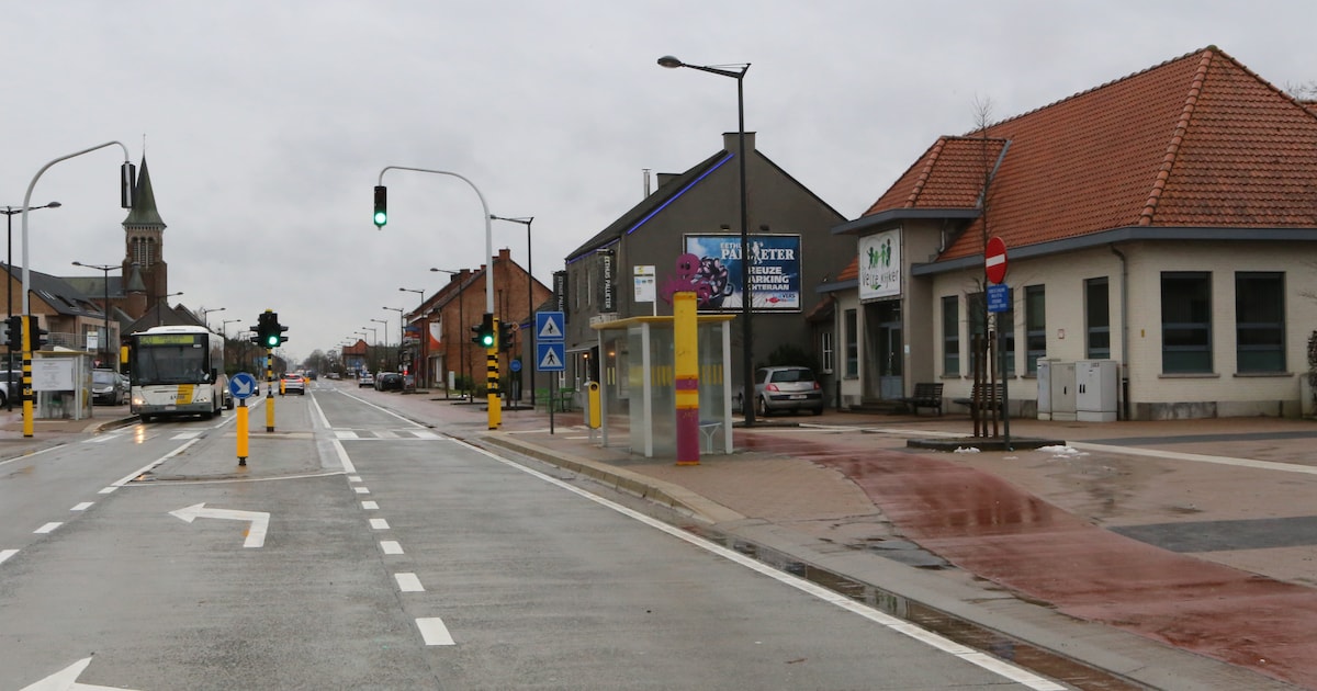 Nieuw bestuur schaft blauwe zone in Bekkevoort-centrum af: “Verlegde ...