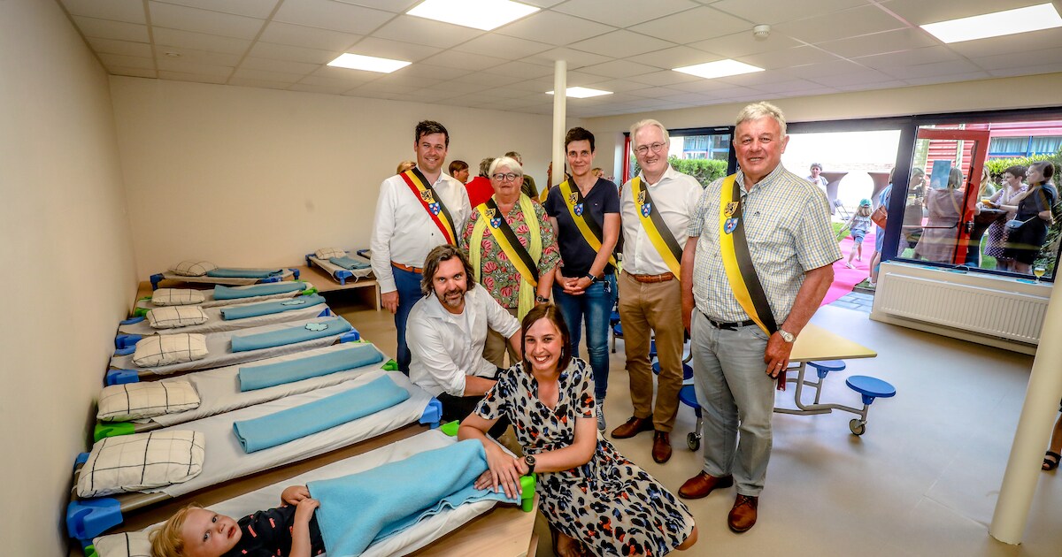 Vernieuwde slaapklas in GBS De Bever officieel geopend | Ichtegem | hln.be