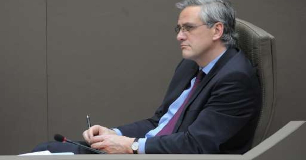 "VRT moet duidelijkheid scheppen over 'rode knop'" | Showbizz | HLN.be