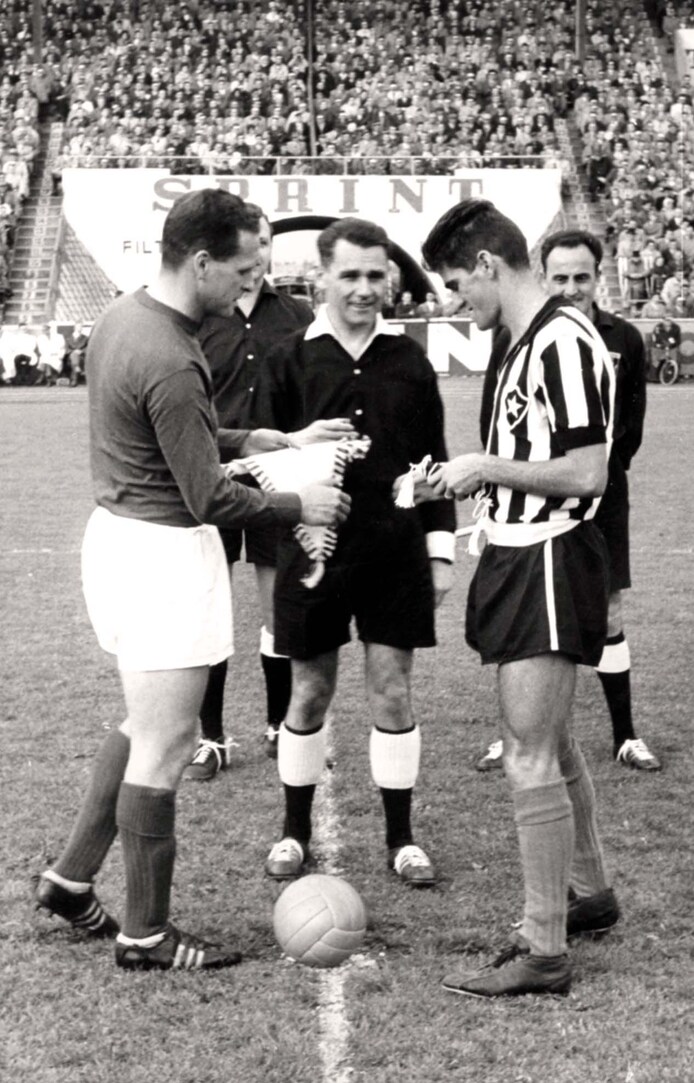 De enige échte ploeg van ‘t Stad vereeuwigd: “Volle stadions voor de ...