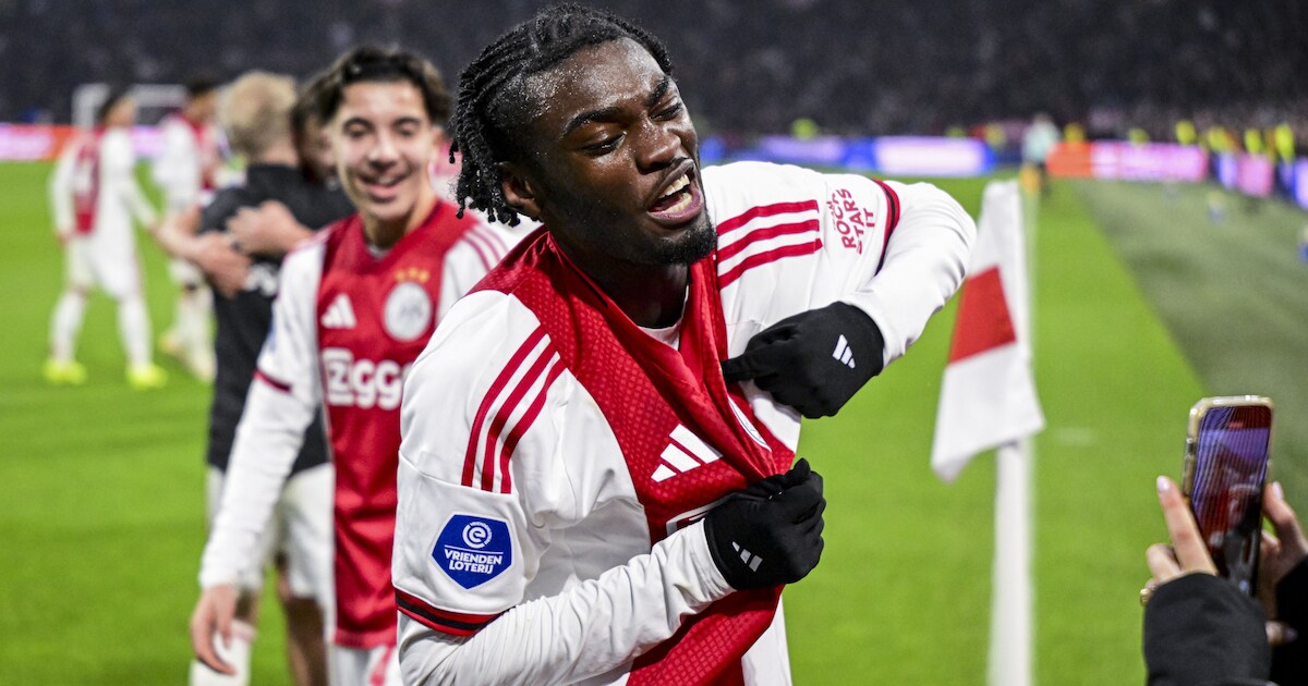Mede dankzij knappe goal 17-jarige Belg Jorthy Mokio: Ajax zet ...