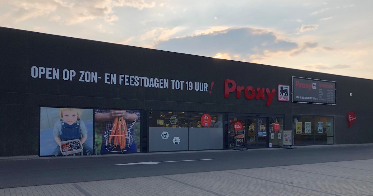 Proxy Delhaize Waarschoot viert 5-jarig bestaan met feestje op parking ...