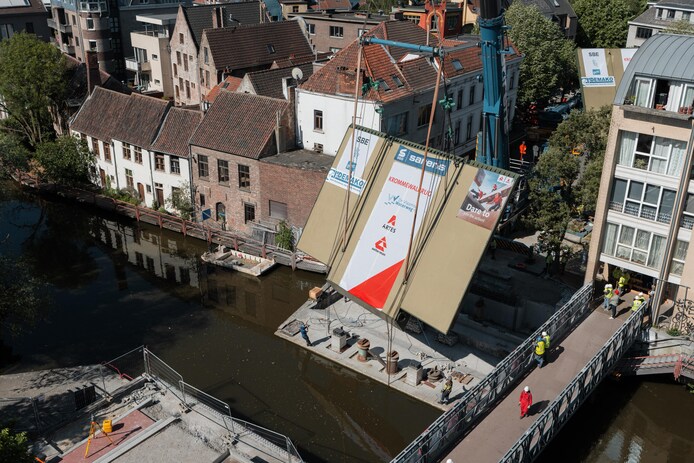 Na een half jaar werken gaat de Krommewalbrug weer open (mét een ...