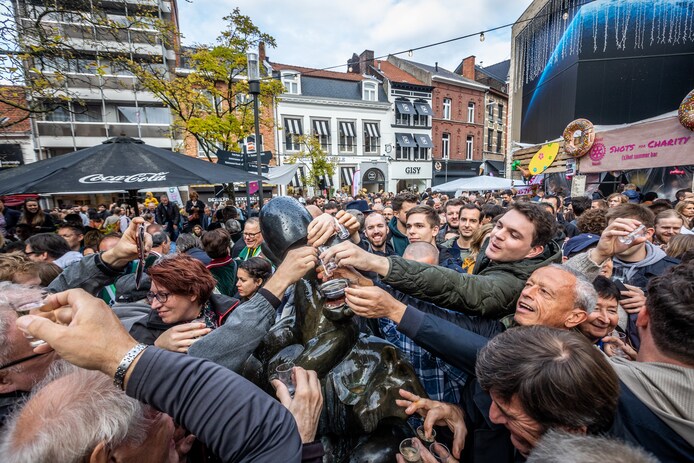 Wat kan ik verwachten, hoe geraak ik er en waar kan ik jenever proeven? Alles wat je moet weten ...